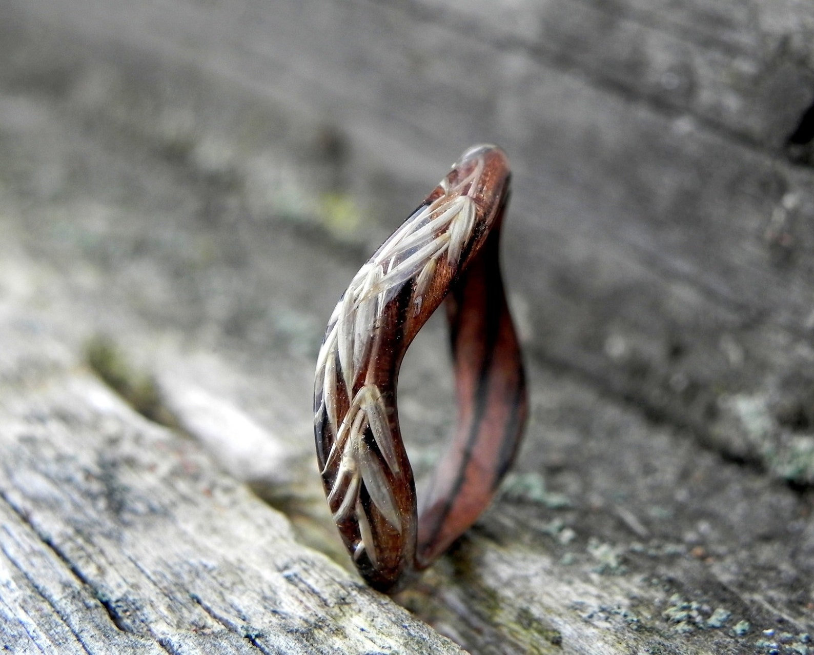 Plant Wedding Ring, Wood Grass Ring, Resin Wooden Ring, Women Nature ...