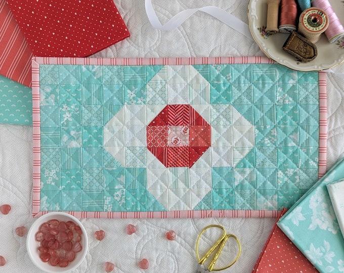 Log Cabin Cross Mug Rug Pattern - Etsy Canada