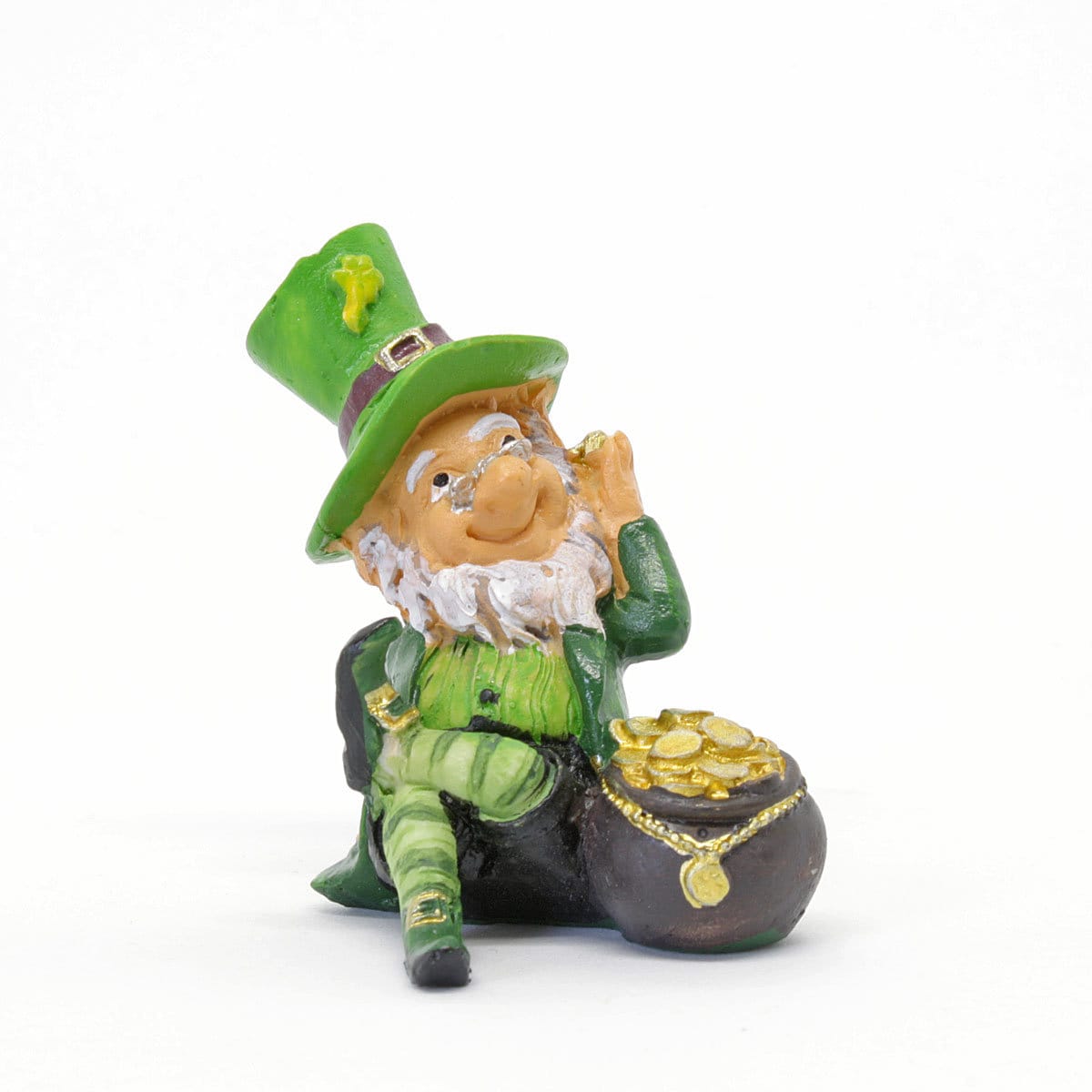 Miniatur-Kobold, sitzend mit einem Topf voller Gold oder stehend mit ...