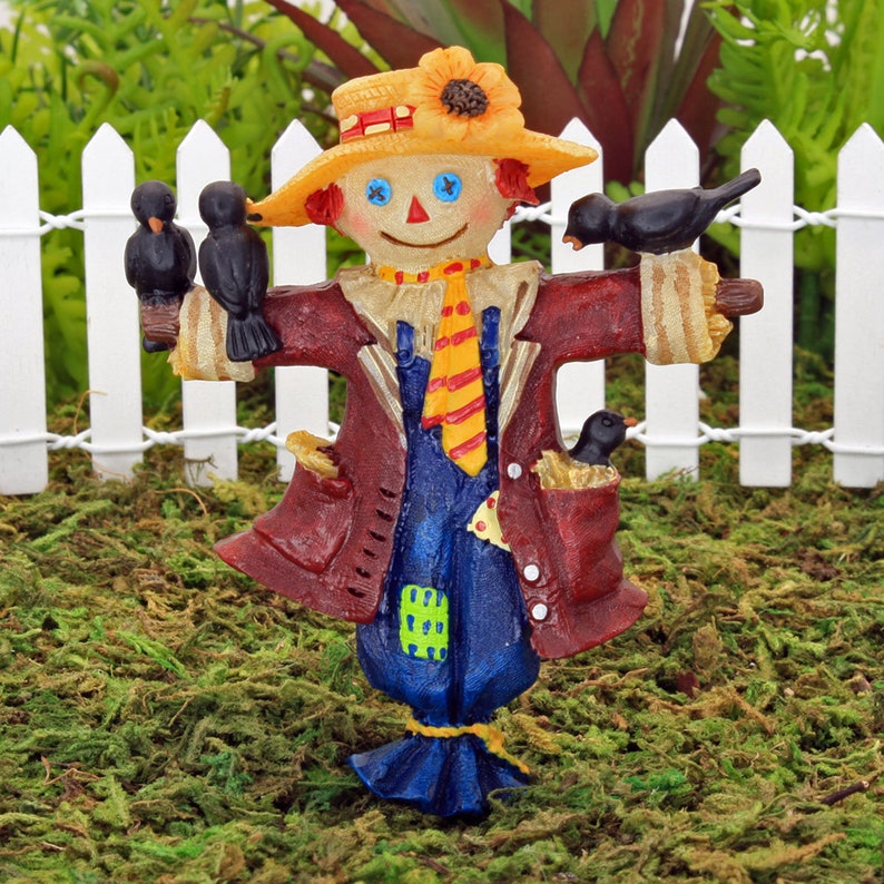 Stanley the Scarecrow Miniature Scarecrow Hay Bale - Etsy UK