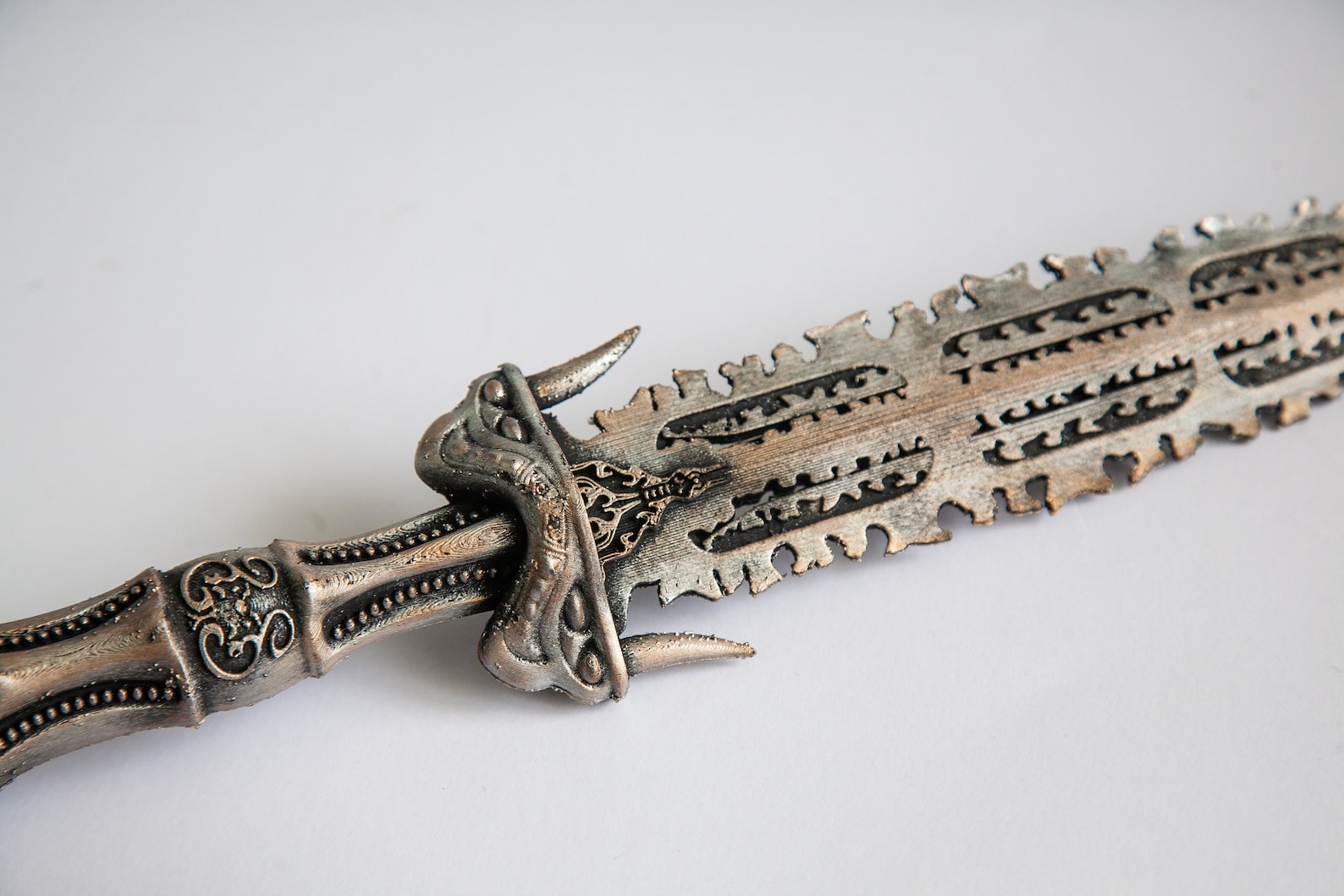 Riddick's Necromonger Irgun knife 3D printed Unofficial | Etsy