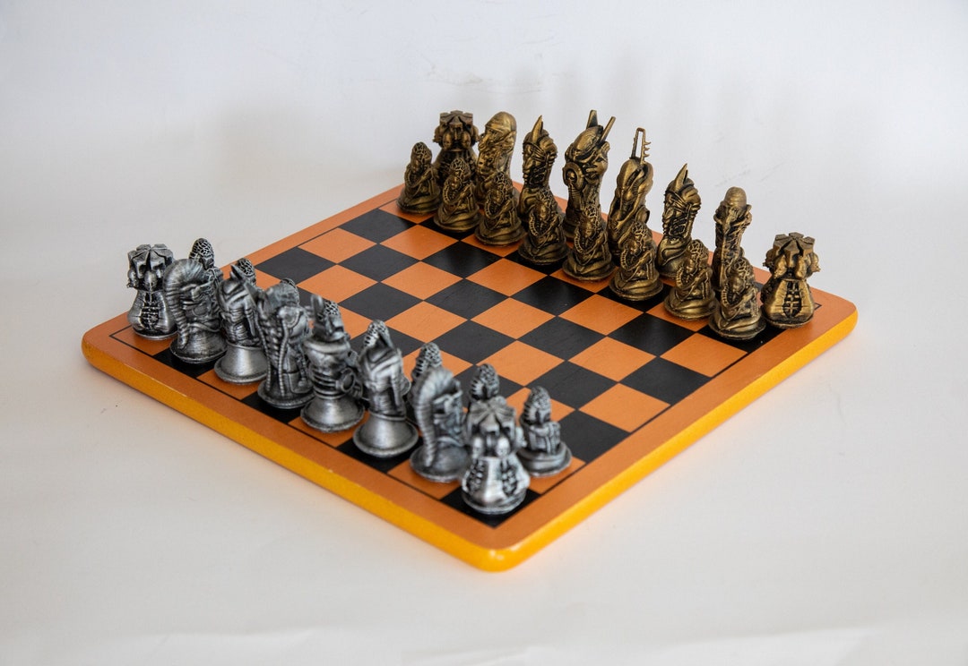 Handcrafted Biomechanic Chess Set Inspired by Giger - 28-32mm Wide, 40 ...