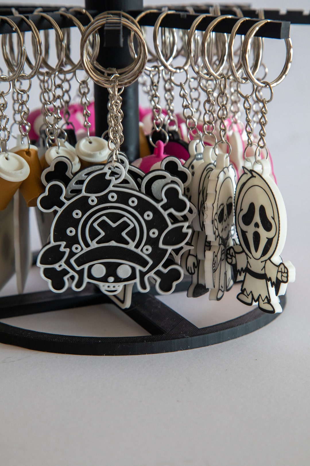 Roronoa One Piece Zoro Keychain, Keyring | Moss Swords | Anime ...