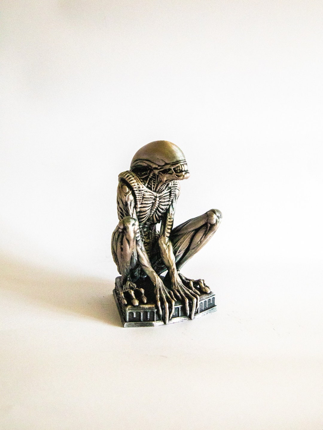 Aliens Movie Inspired Sitting Alien Toy - Cute and Adorable ...