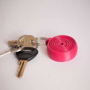 3D Printed Gyro Keychain With 6 Rings - Etsy