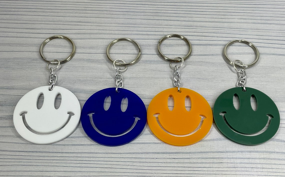 Smiley face keychain. Retro smile fun gift idea party | Etsy