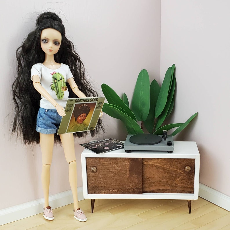 Record Player for 1:6 Scale Doll - Wooden in Various Colors - Etsy