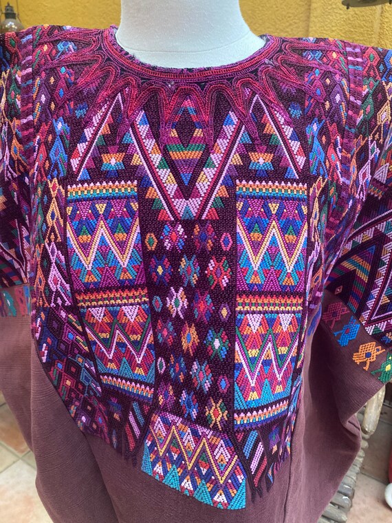 Vintage huipil from Chichi in rich purple burgundy and lila | Etsy