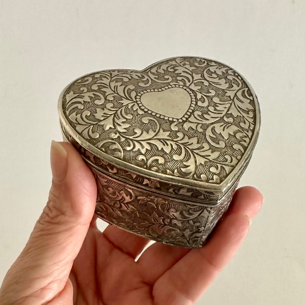 Heart Ring Box - Etsy