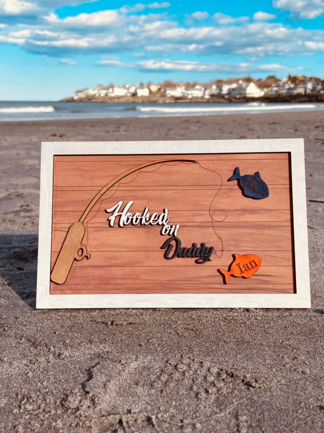 Hooked on Dad Sign, Fathers Day Gift, Gift for Dad, Fishing Sign, Sign ...