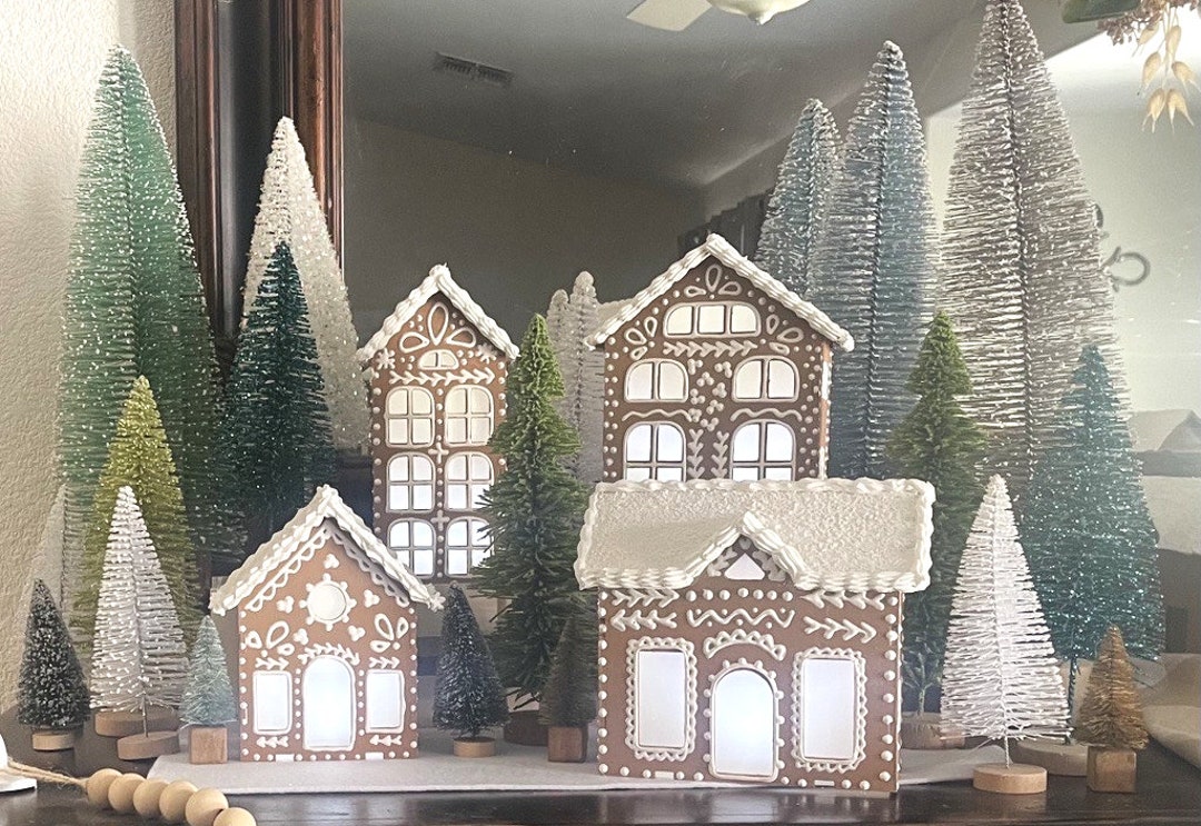 Wooden Gingerbread Houses - Etsy Canada
