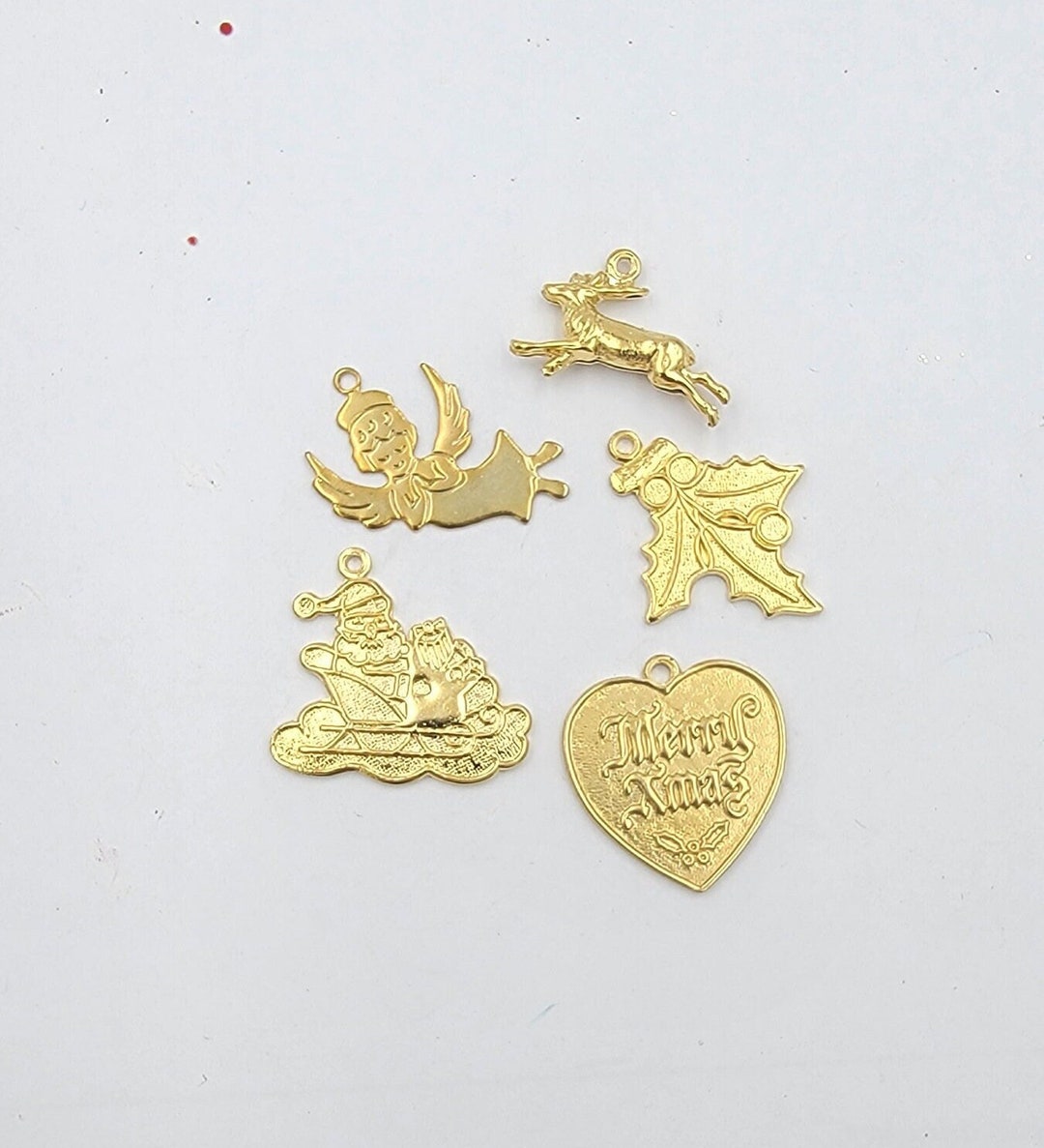 Vintage Holiday Charms, 12-piece Assortment, Holly Leaf, Santa Sleigh ...