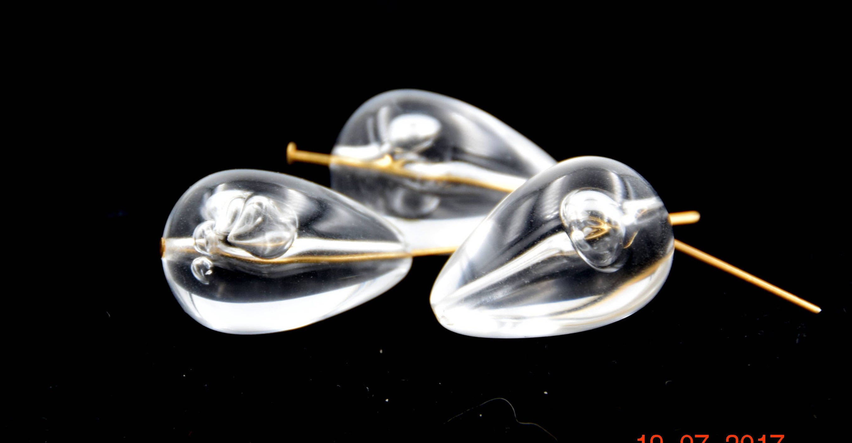 4 Vintage Pear Shaped Beads 28mm Vintage Lucite Bead | Etsy