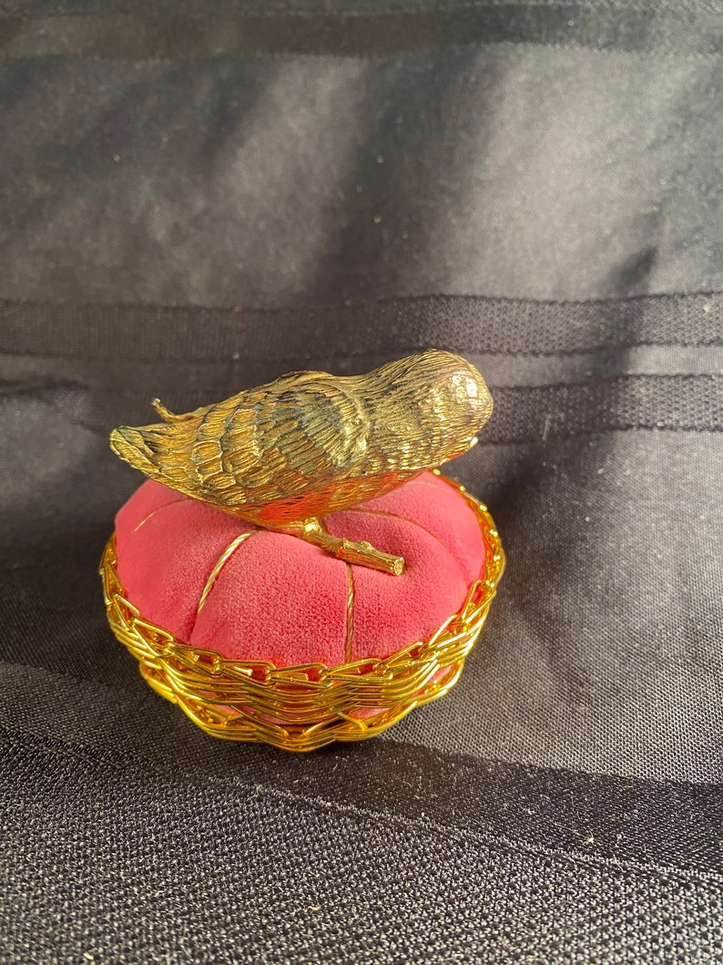 Vintage Hinged Gold Bird on Nest Thimble Holder Pin Cushion & Sterling ...