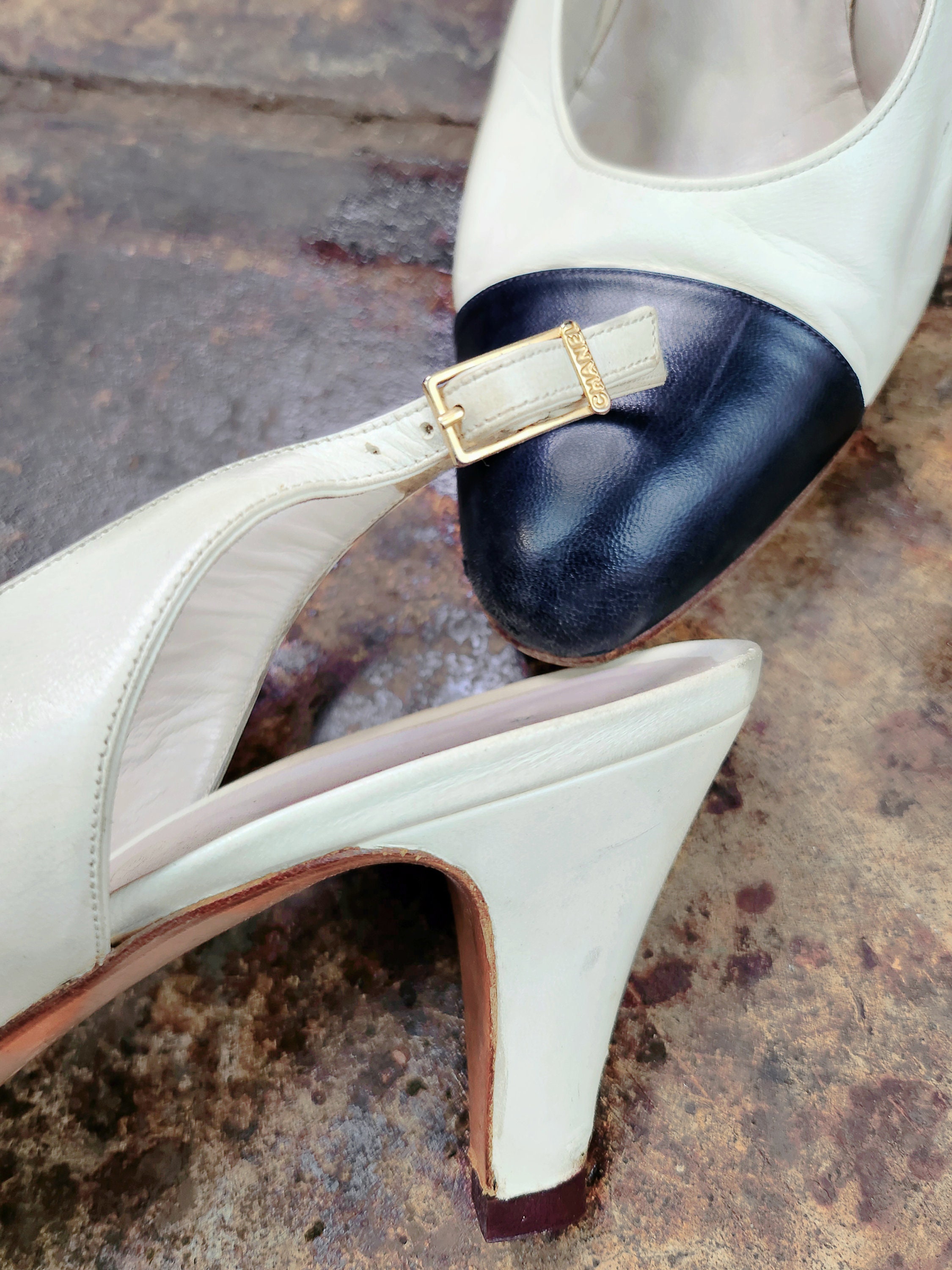 1980s Chanel Spectator Slingback Pumps With Box - Etsy