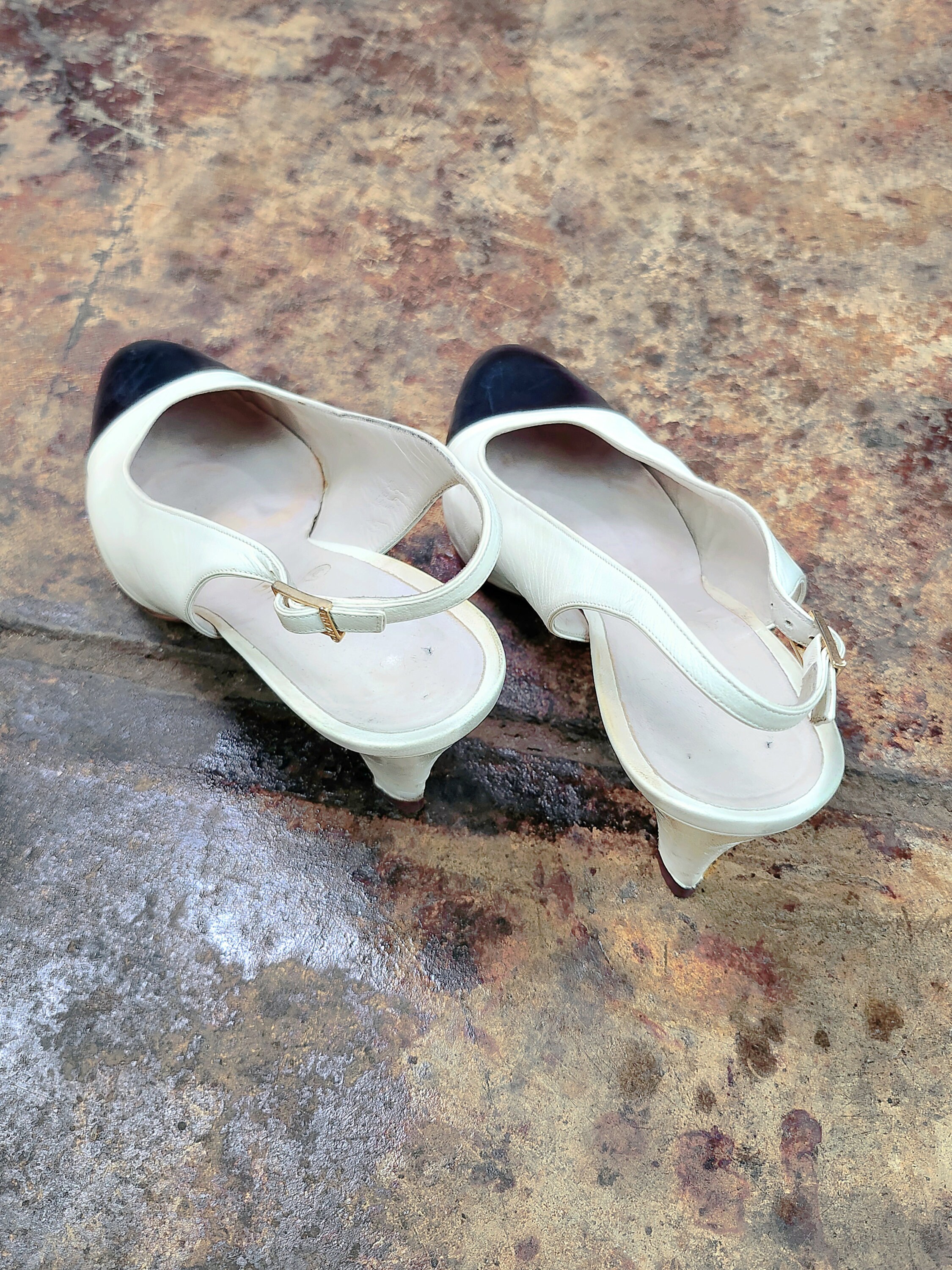 1980s Chanel Spectator Slingback Pumps With Box - Etsy