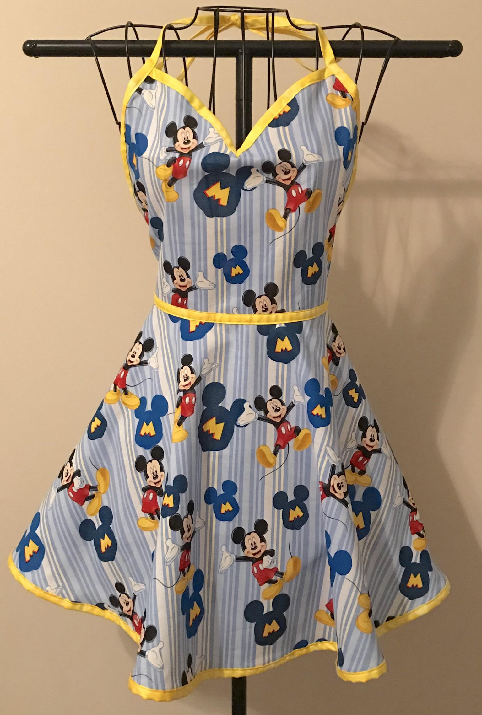 Character Aprons - Etsy