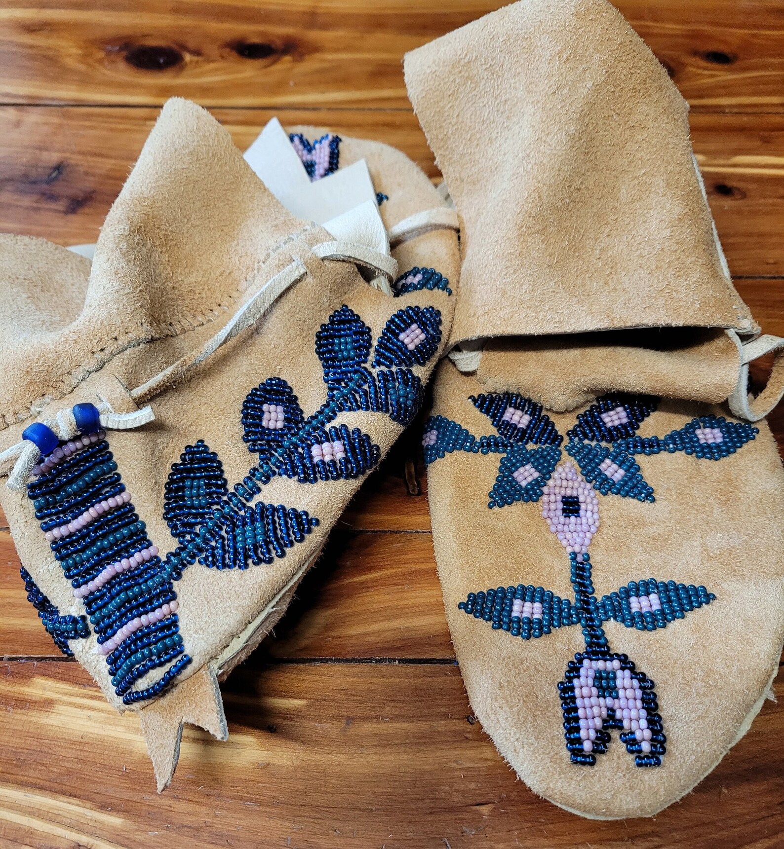 Moccasins Floral Beadwork - Etsy