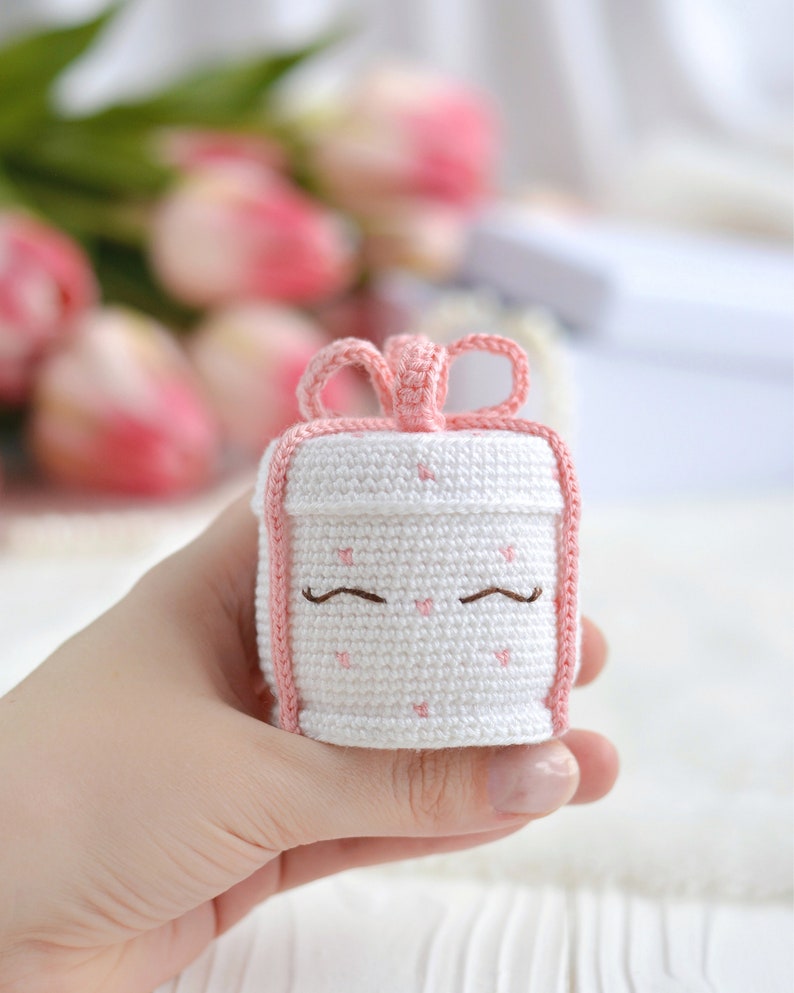 Crochet Gift Box Pattern Amigurumi Valentine Gift Box - Etsy