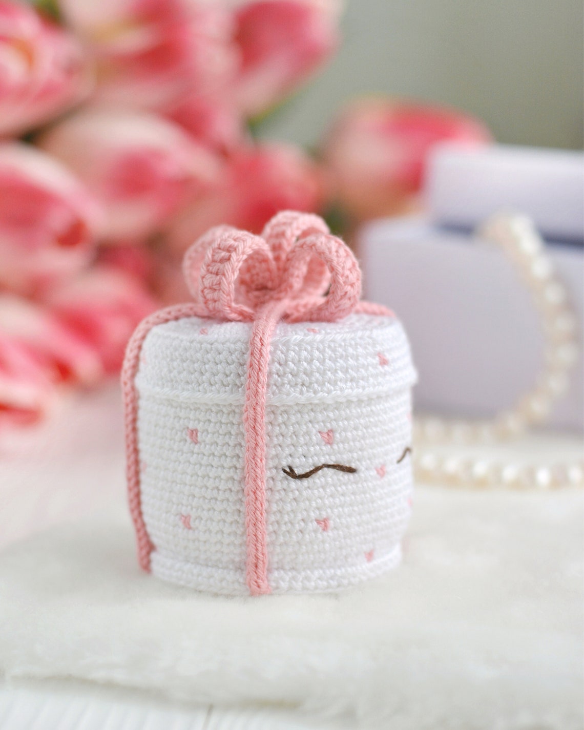 Crochet Gift Box Pattern Amigurumi Valentine Gift Box - Etsy