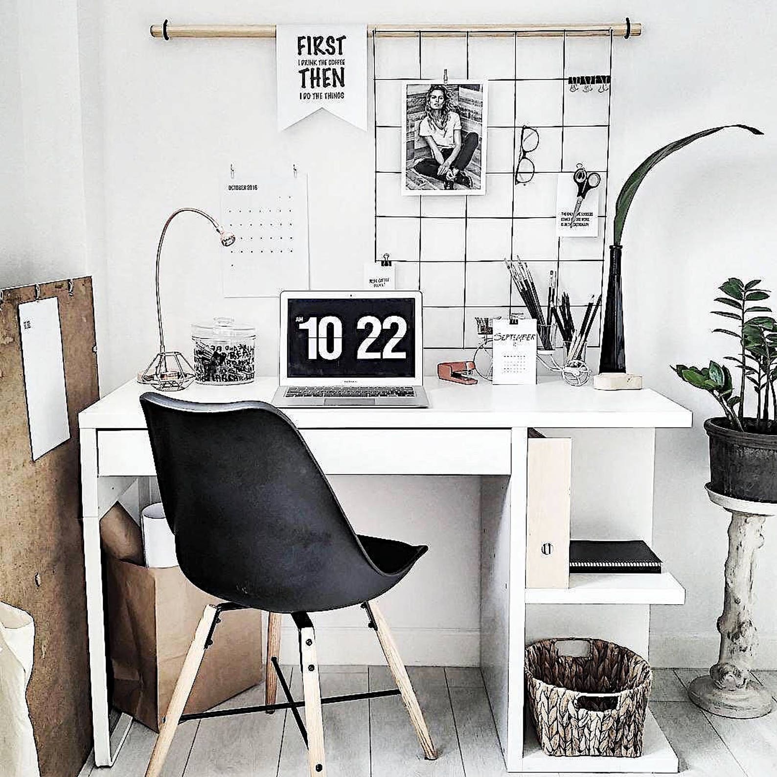 Black Wire Wall Grid SHELF Free Clips Wire Mesh Memo - Etsy