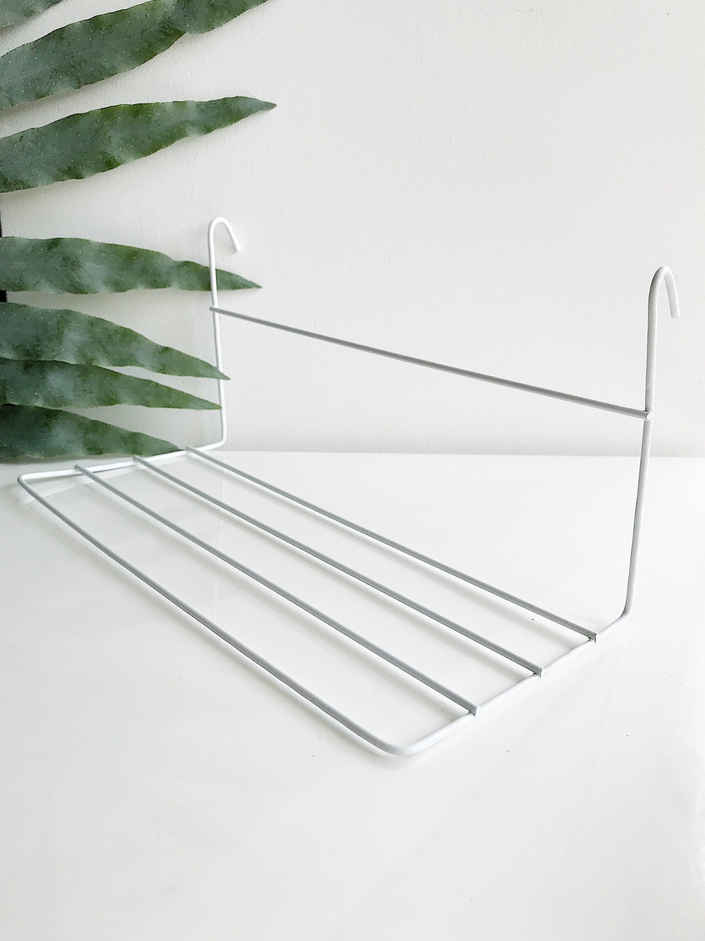 White Wire Wall Grid, Mesh Memo Board + Shelf, FREE Clips, Memoboard ...