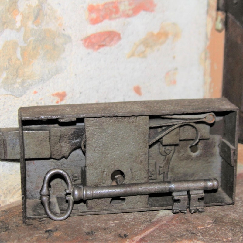 Antique Lock - Etsy
