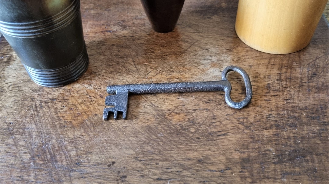 18th Century Hand Forged Key for a Warded Door Lock - Etsy
