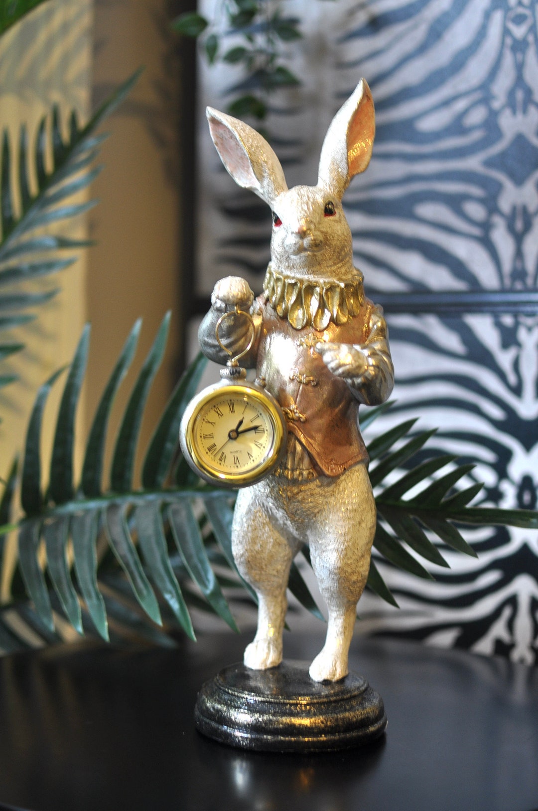 Quirky the White Standing Rabbit Clock Figure Decorative Accessories ...