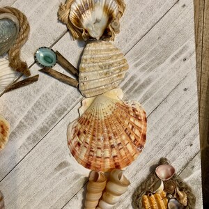 Seashell People Wall Art / Shelling Beach Girls/ Sisters Friends Shell ...