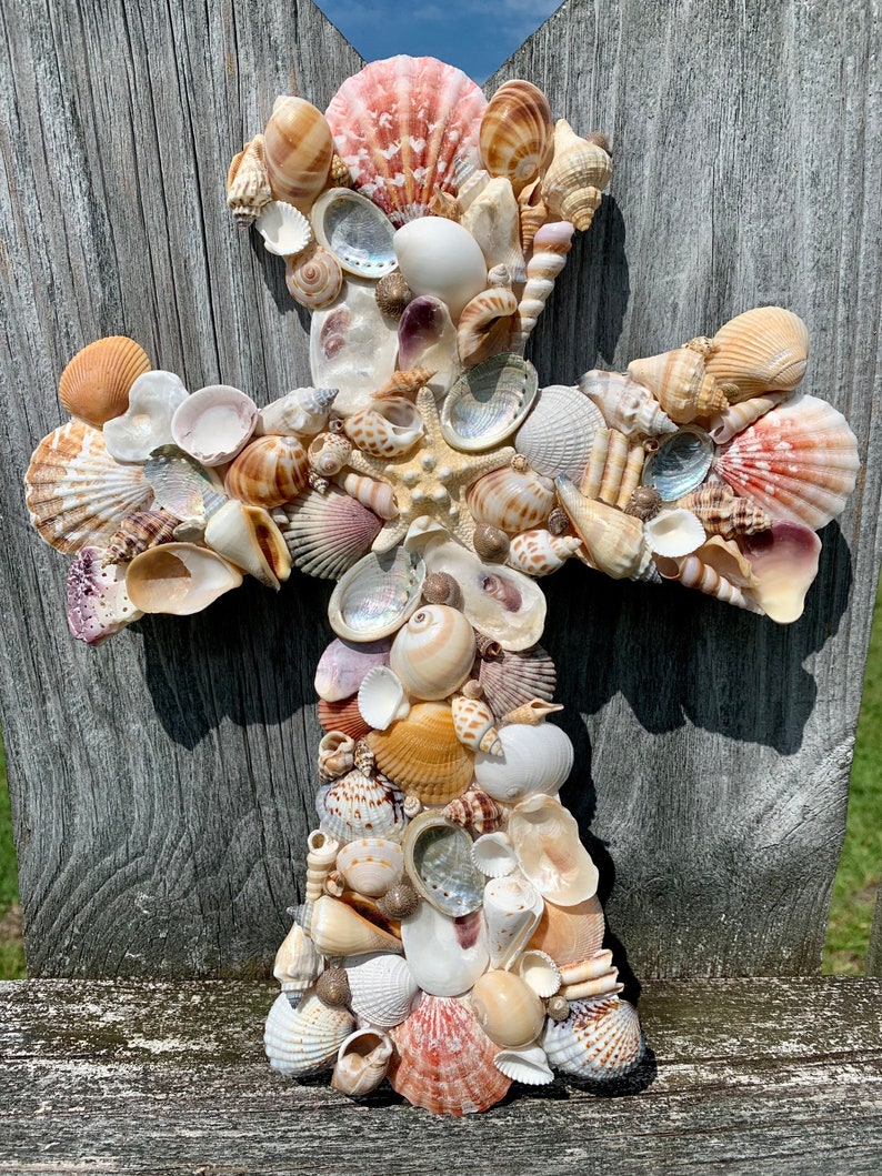 Seashell Cross Wall Art: Coastal Beach House Decor - Etsy