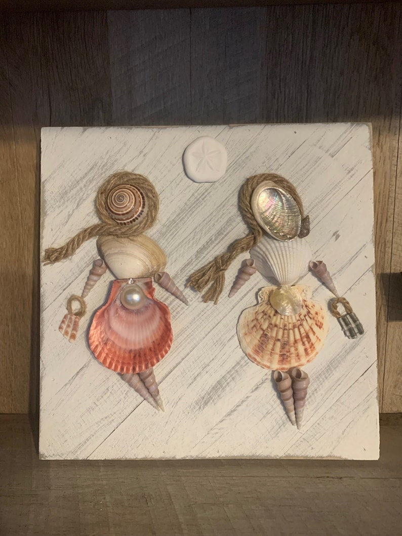 Seashell People Wall Art: Beach House Friends and Sisters Gift - Etsy