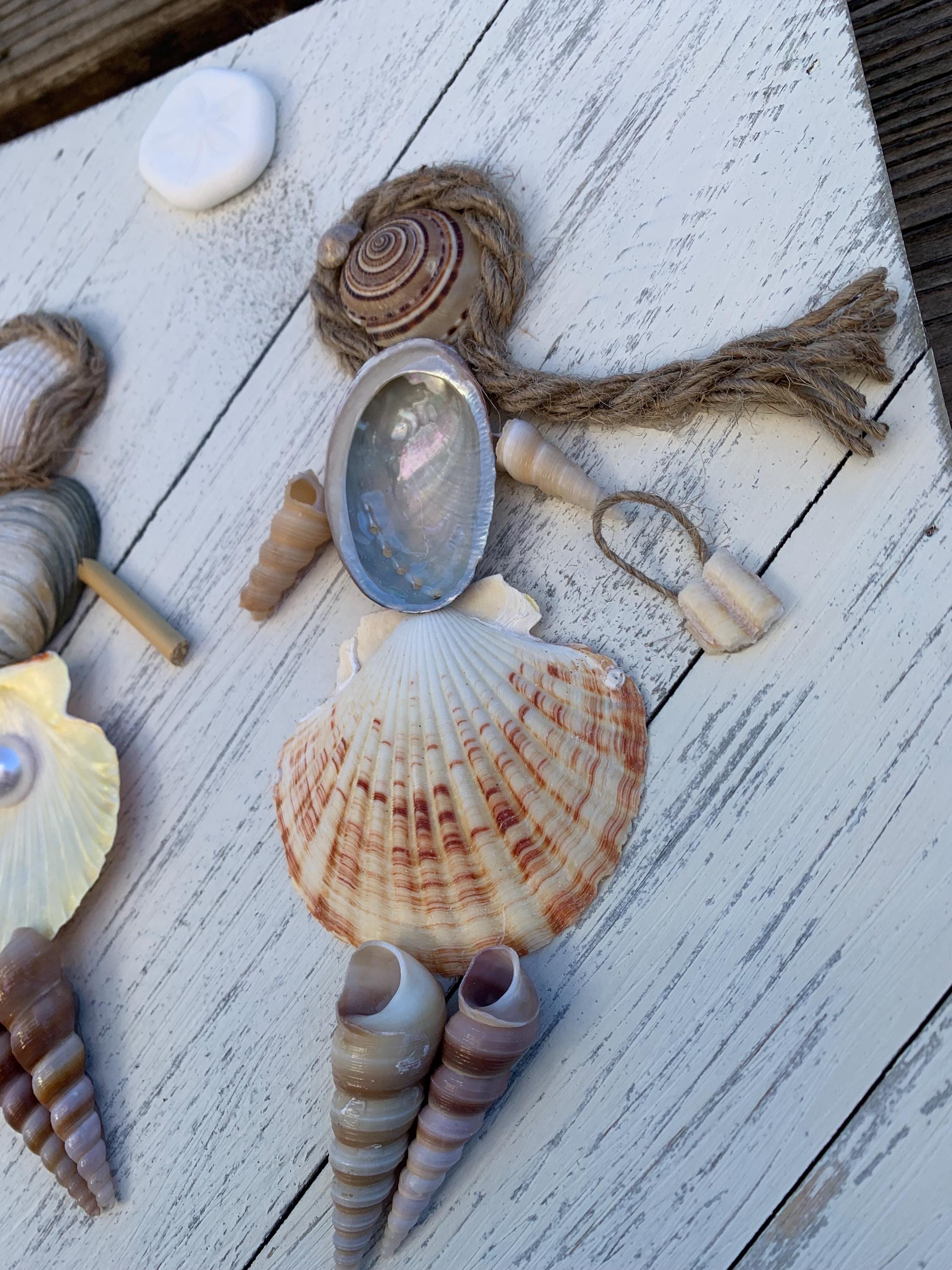 Seashell People Wall Art: Beach House Friends and Sisters Gift - Etsy