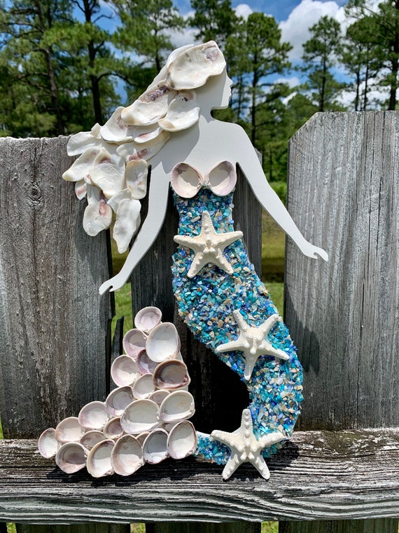 Art Paintings Mermaid Seashells 2,800+ Mermaid Painting Stock Photos,