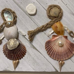 Seashell People Wall Art: Beach House Friends and Sisters Gift - Etsy