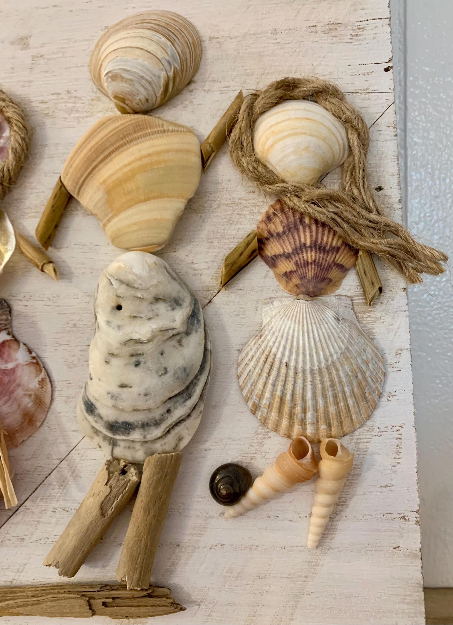 Seashell People Family / Coastal Wall Art / Beach House Decor Gifts - Etsy