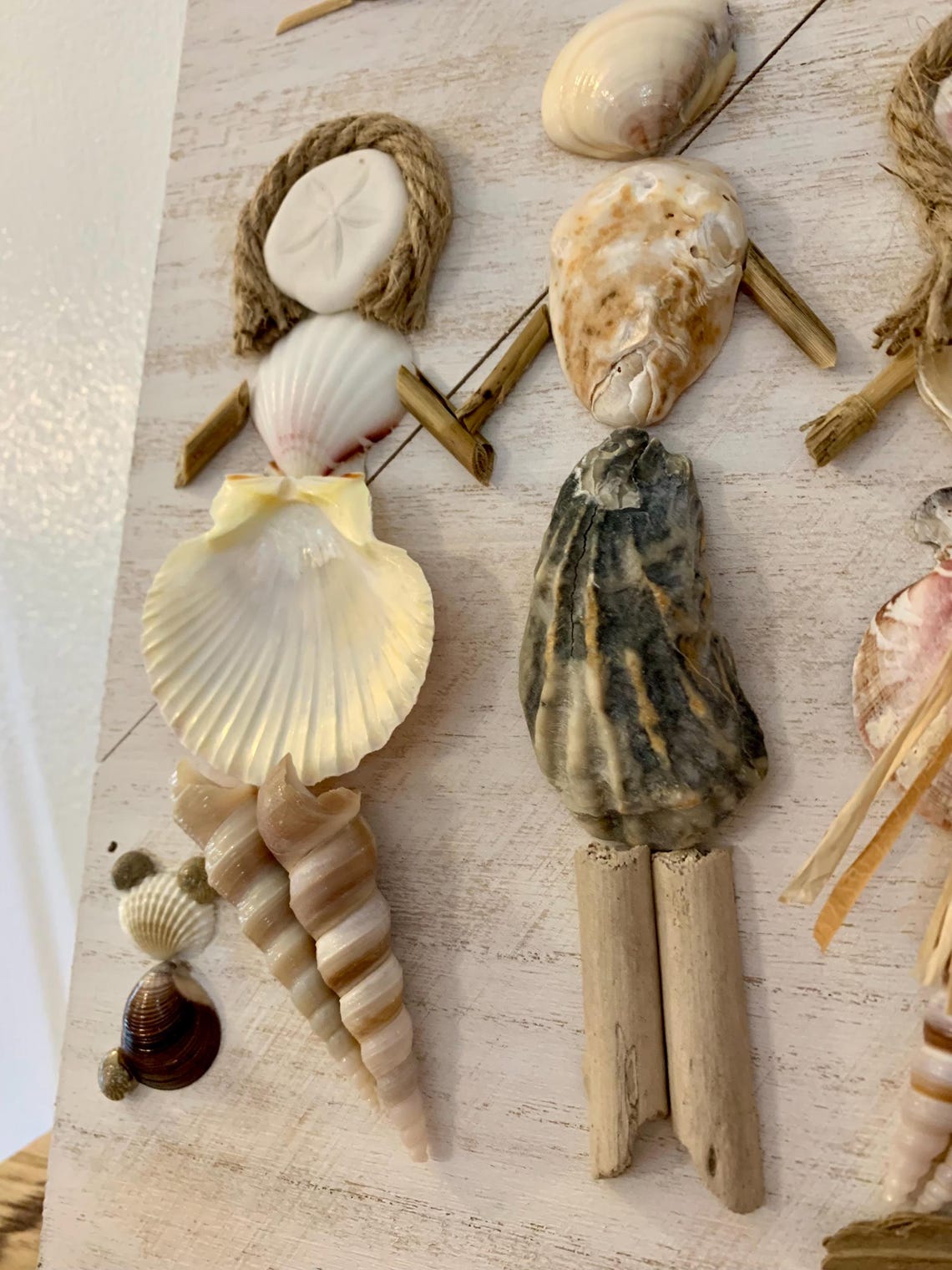 Seashell People Family / Coastal Wall Art / Beach House Decor Gifts - Etsy