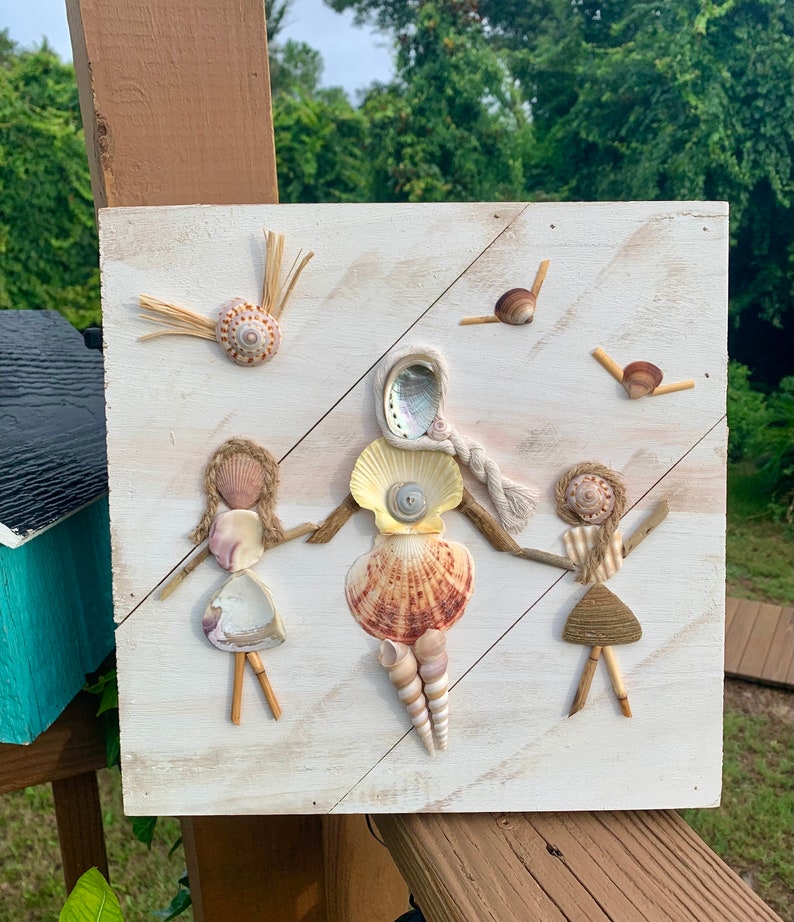 Seashell People Wall Art Decor / Grandmother / Mother & Daughters ...