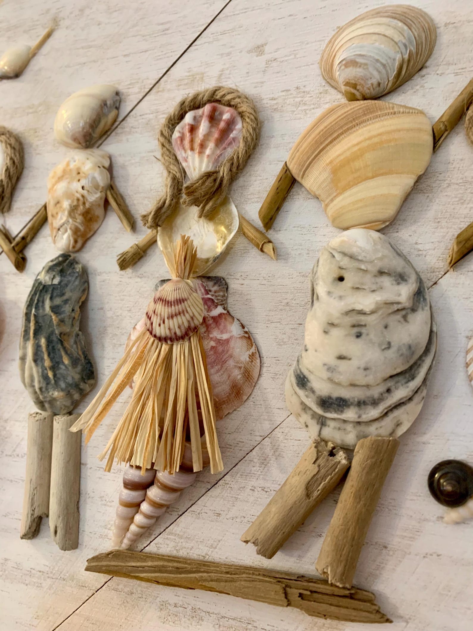 Seashell People Family / Coastal Wall Art / Beach House Decor Gifts - Etsy