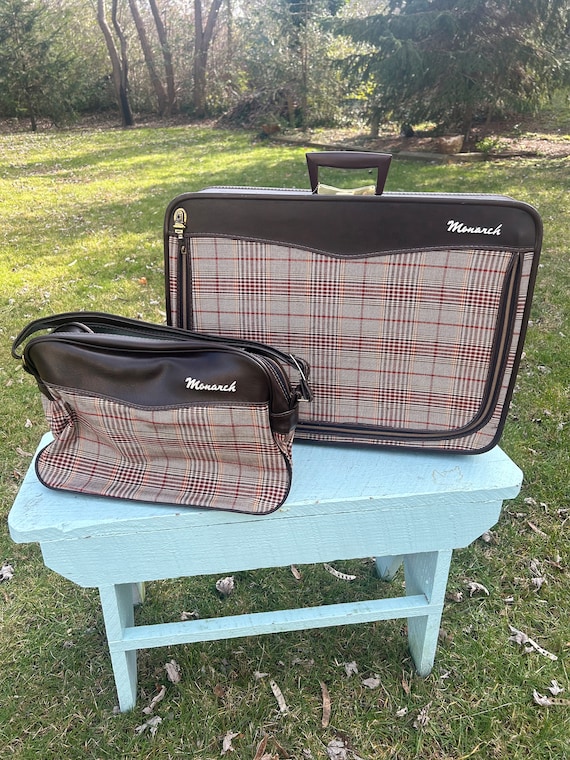 Vintage 1970’s Monarch Plaid Luggage 2 piece Set Suit… - Gem