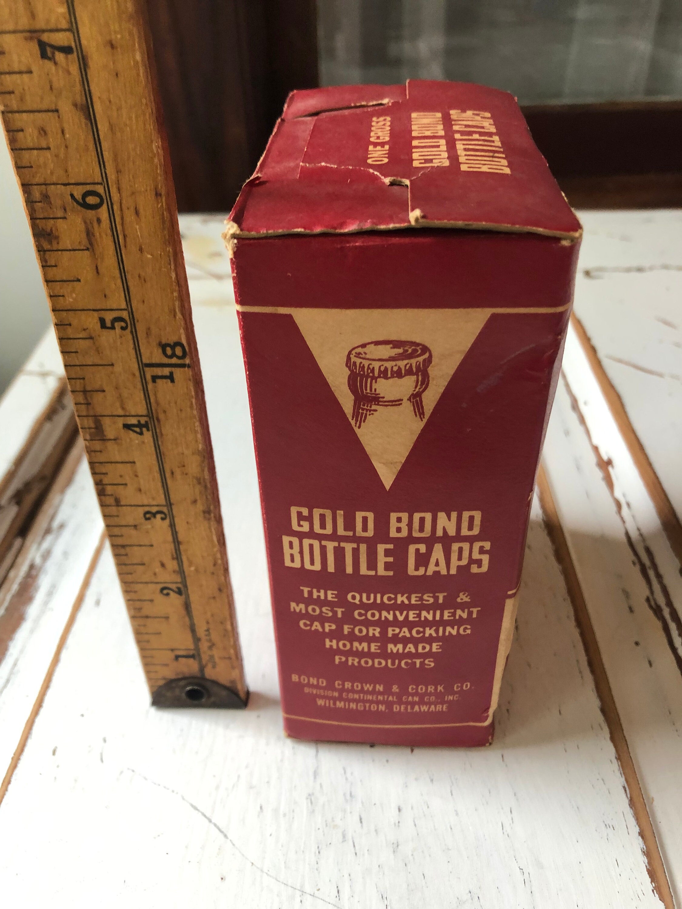 Vintage 1950’s New Old Stock Box of Gold Bond Bottle Caps for Home Bar ...