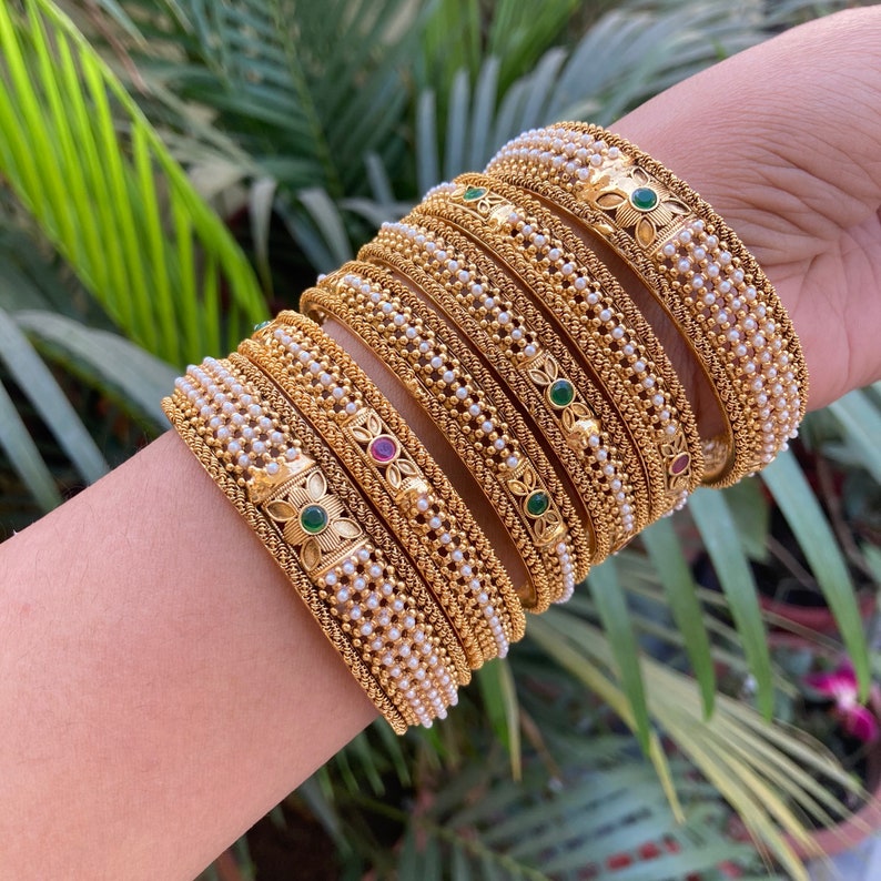 Antique Gold Bangles Set of Gold Bangles Indian Jewellry - Etsy