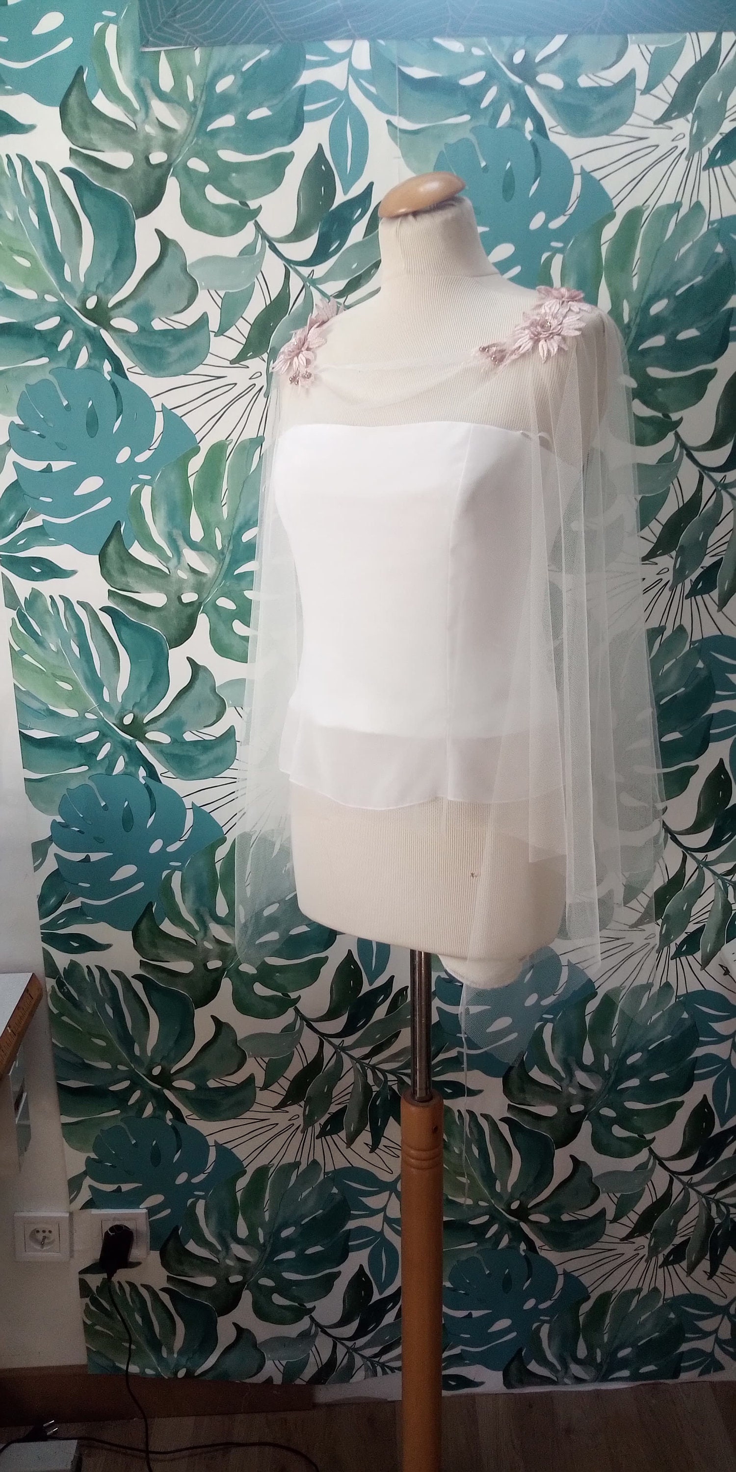 Bridal Cape, Tulle Cape, Flowing Cape, Transparent Cape, Bridal Cape - Etsy