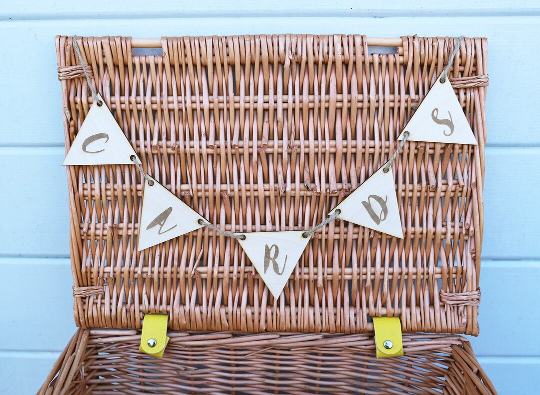 Wedding Cards Garland - Wooden Cards Sign - Rustic Wedding Cards ...