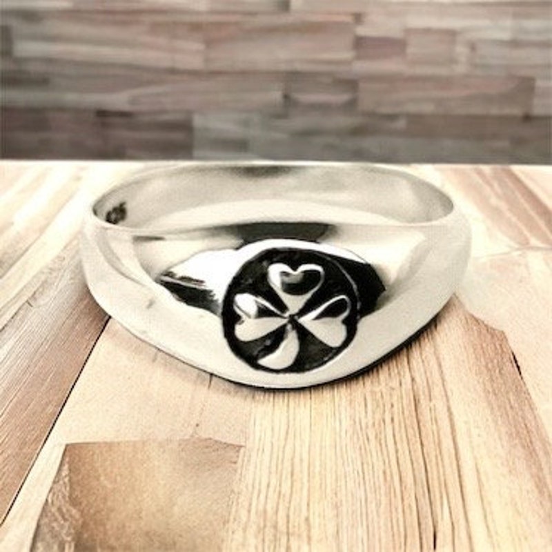 Shamrock Ring - Etsy