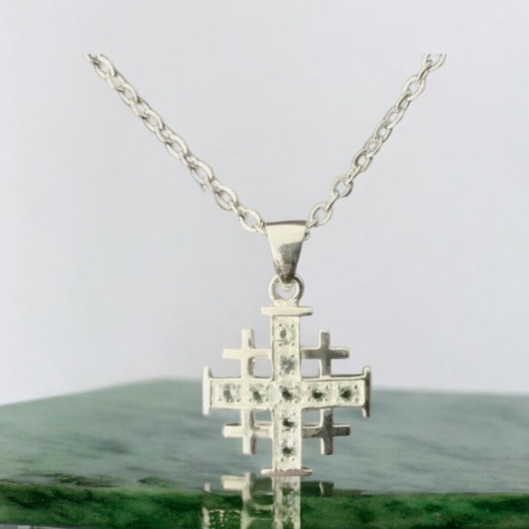 Collier avec pendentif croix de croisé et croix de Jérusalem en argent ...