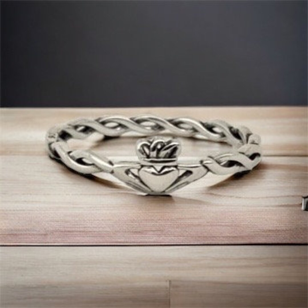 Anillo Claddagh celta irlandés clásico de plata esterlina 925 hecho a ...