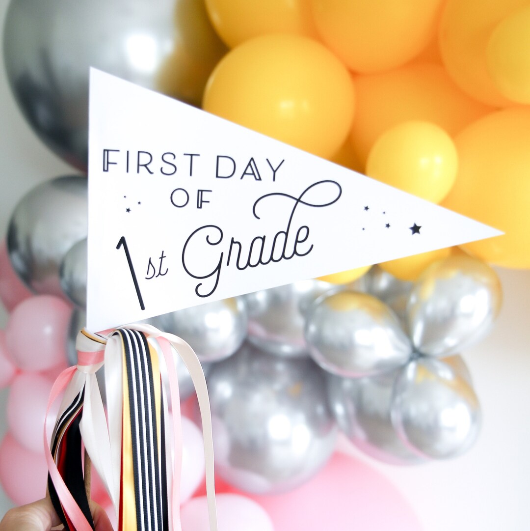 First Day of 1st First Grade Pennant Flag Printable Homeschool School ...