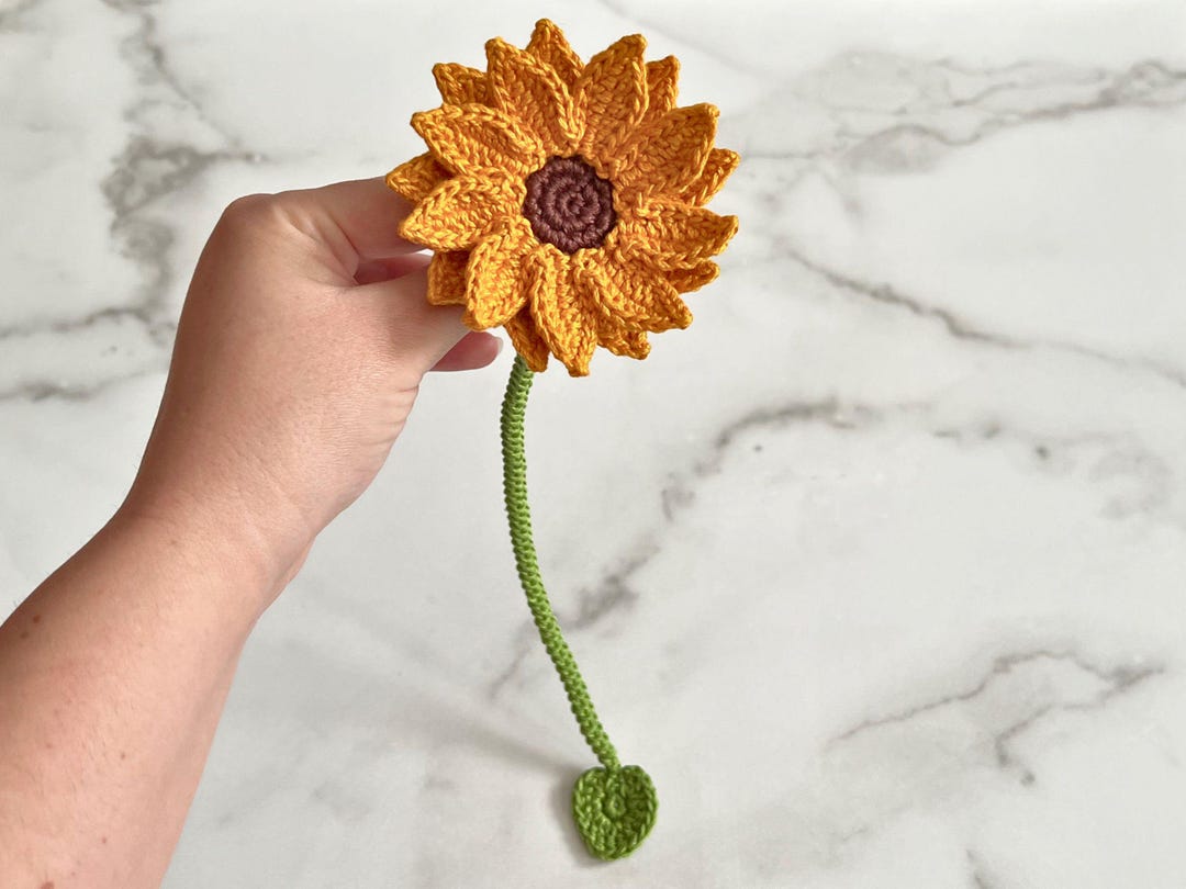 Crochet Sunflower Bookmark Pattern, Crochet Flower Bookmark Pattern ...