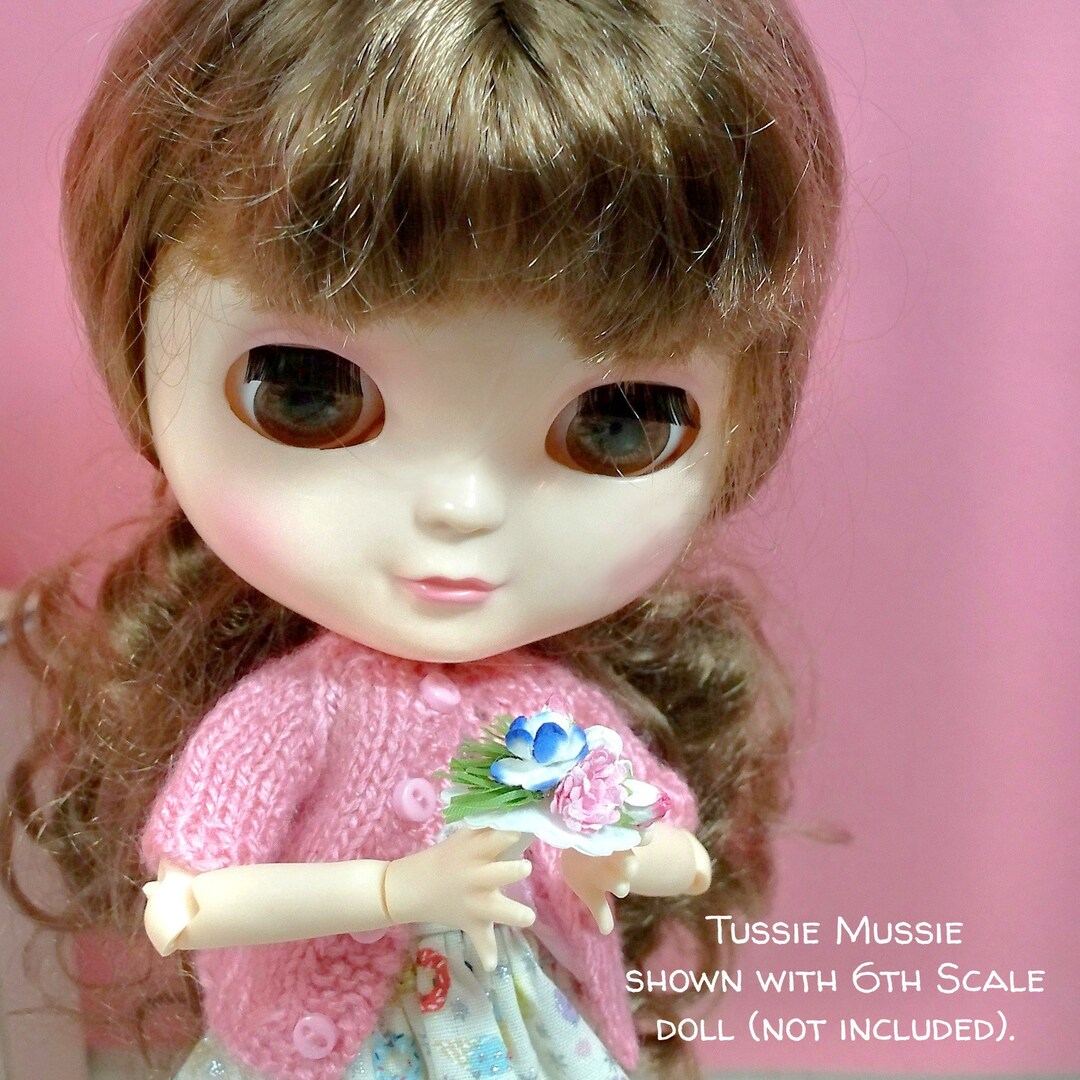 Miniature TUSSIE MUSSIE BOUQUET for Dollhouse Diorama Room Box Barbie ...